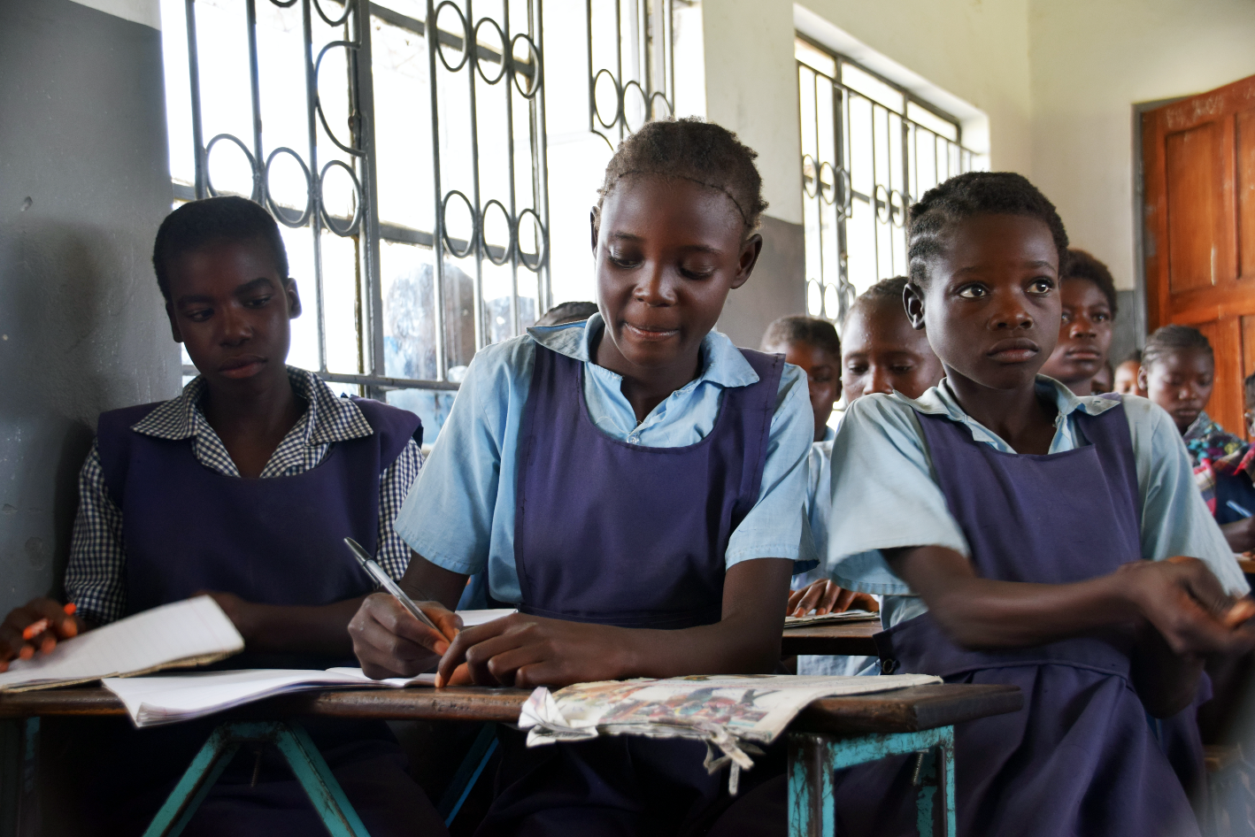 Doneer maandelijks voor onderwijs voor meisjes | Plan International