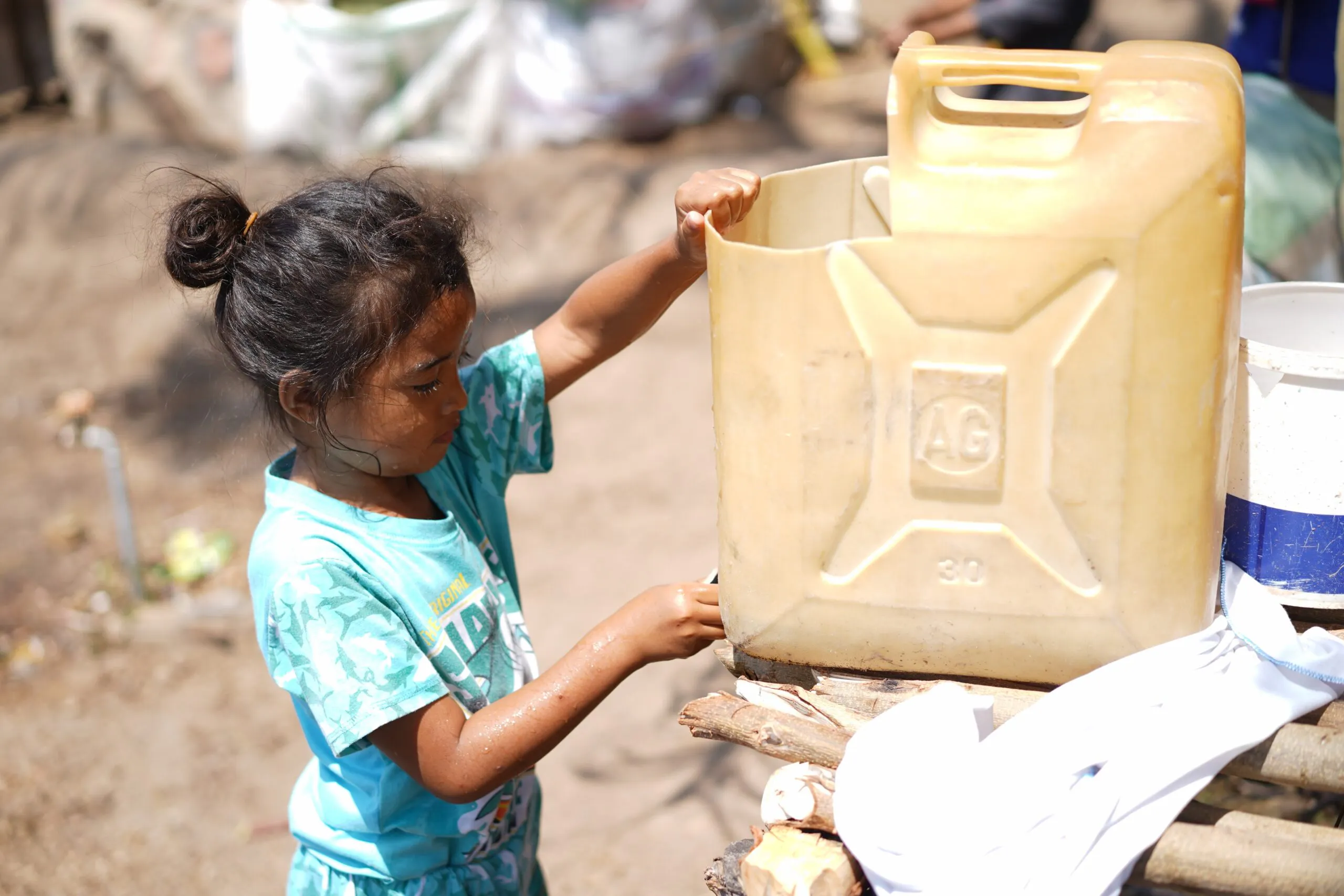 Noodhulp voor Indonesië | Doneer aan het Noodfonds | Plan International